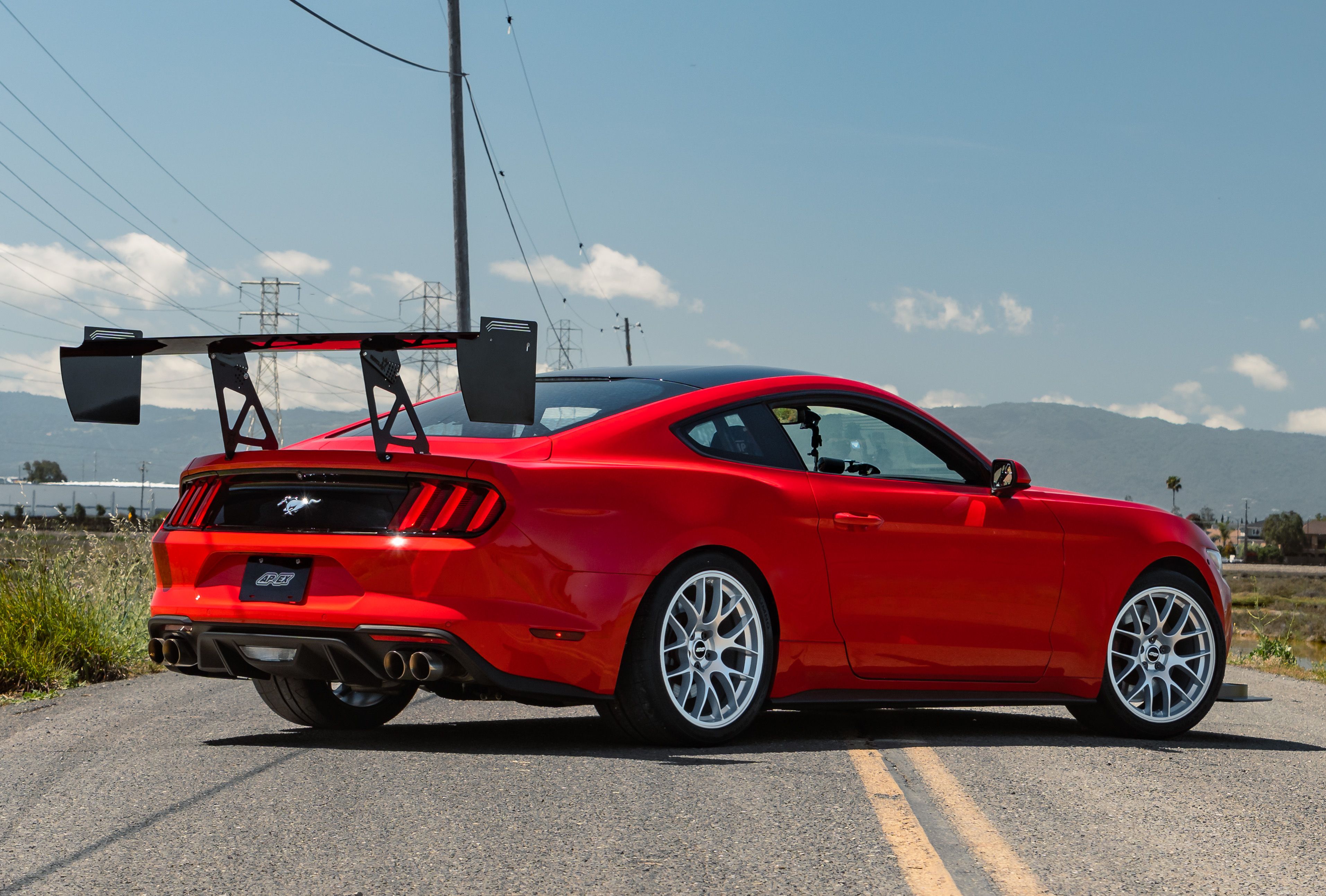 Ford S550 Mustang GT with 19" EC-7 in Race Silver on Ford S550 - Apex Album