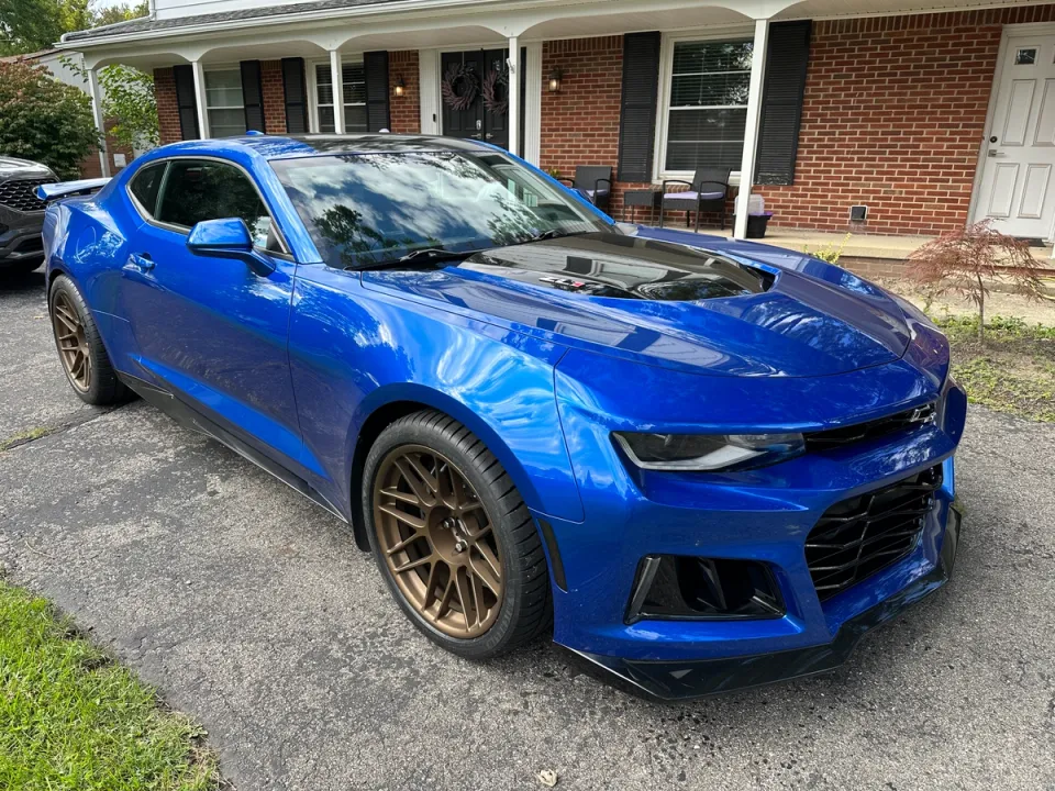 Chevrolet 6th Gen Camaro ZL1 with 19" ARC-8 Wheels in Satin Bronze