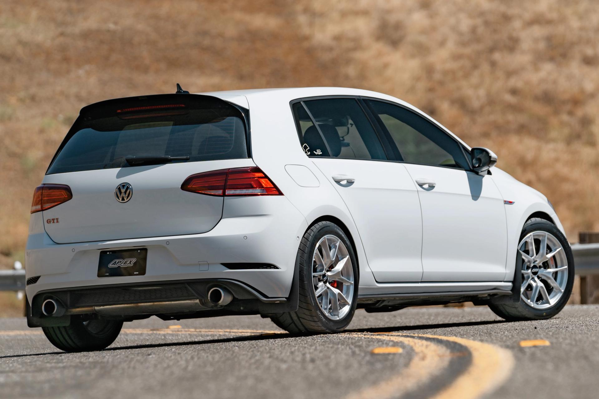 VW MK7 GTI with 17" VS-5RS Wheels in Brushed Clear