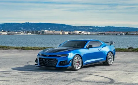 Chevrolet 6th Gen Camaro ZL1 1LE with 19" VS-5RS Wheels in Brushed Clear