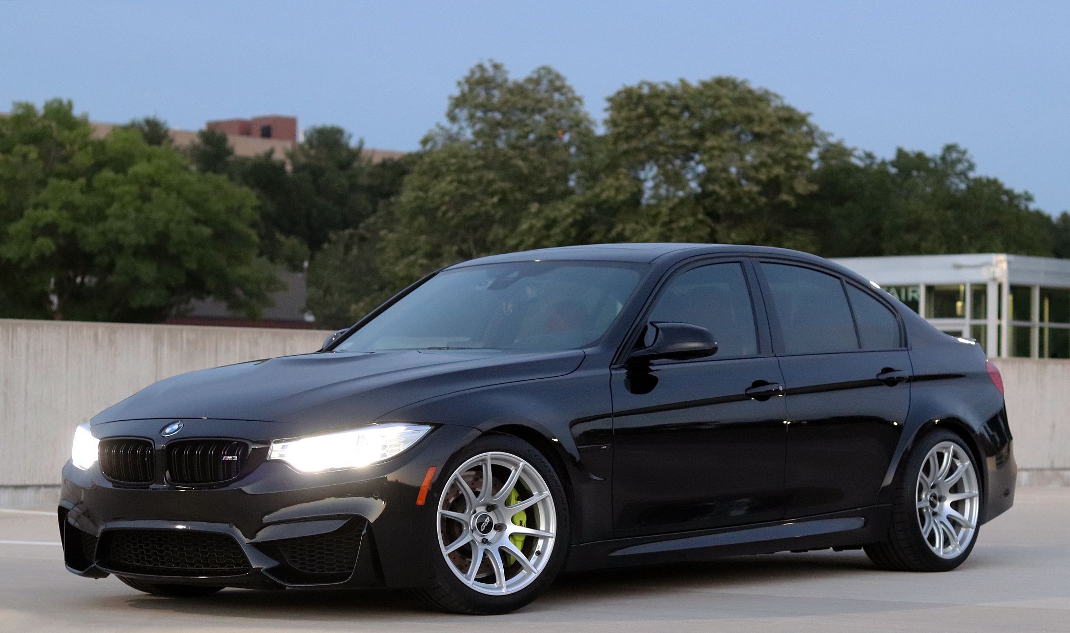 BMW F80 M3 with 18" SM-10 Wheels in Race Silver