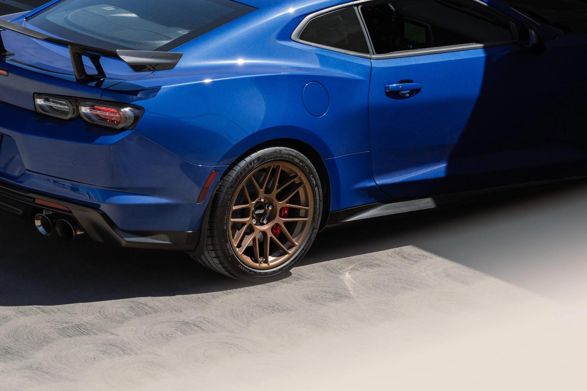 Chevrolet 6th Gen Camaro ZL1 1LE with 19" ARC-8 Wheels in Satin Bronze