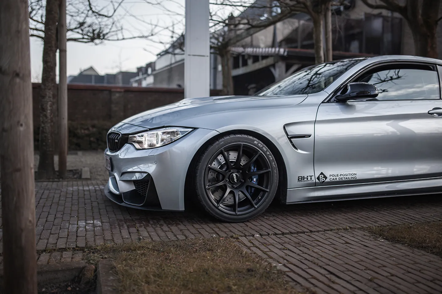 F82 M4 Track Car With 18″ SM-10 Wheels