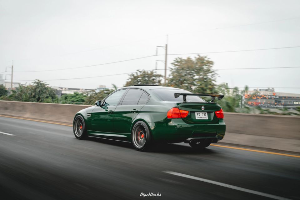 BMW E90 Sedan 3 Series with 18" ARC-8 Wheels in Anthracite