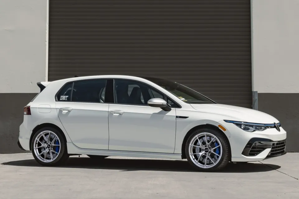 VW MK8 Golf R with 18" VS-5RS Wheels in Brushed Clear