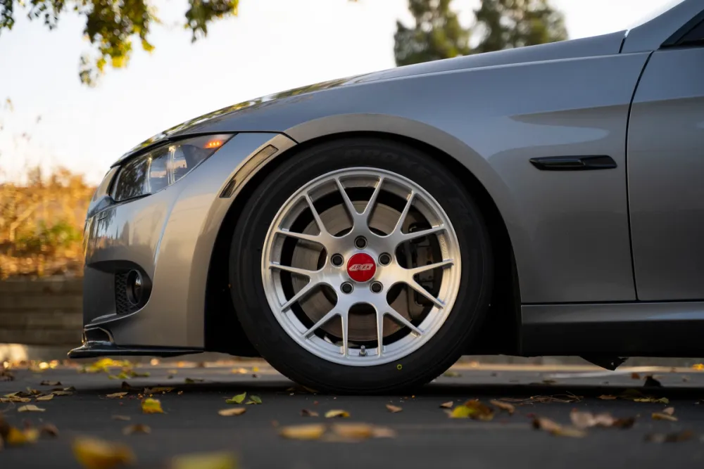 BMW E92 328i Featuring EC-7R Forged Wheels