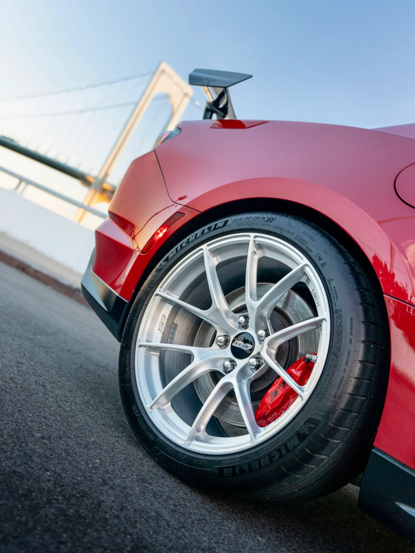 Chevrolet 6th Gen Camaro ZL1 1LE with 19" VS-5RS Wheels in Brushed Clear