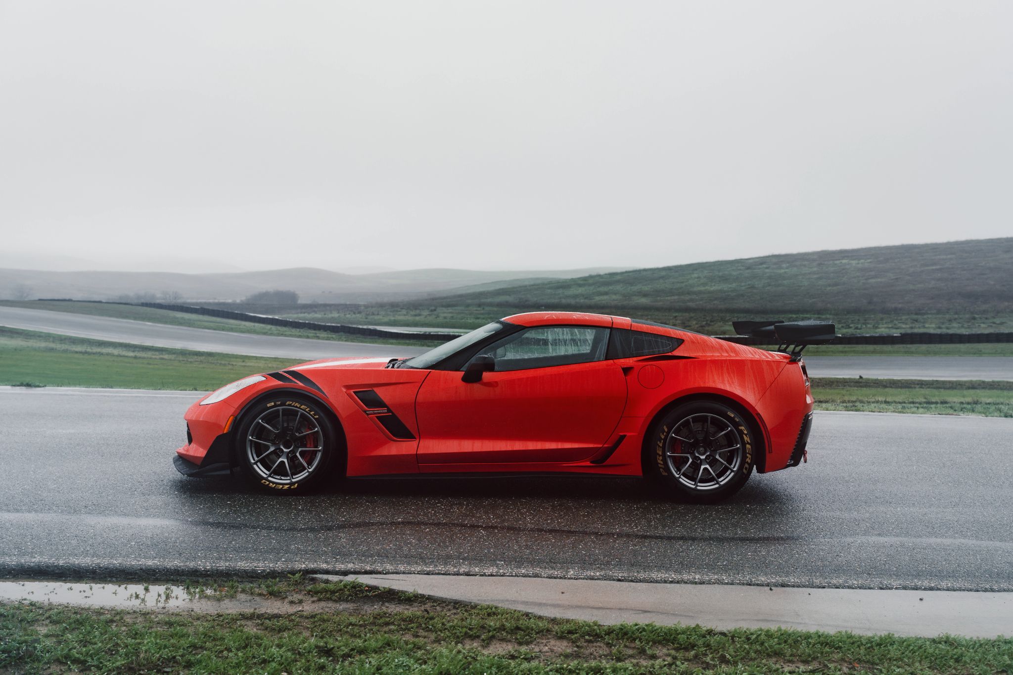 Chevrolet C7 Corvette Grand Sport with 18" VS-5RE Wheels in Anthracite