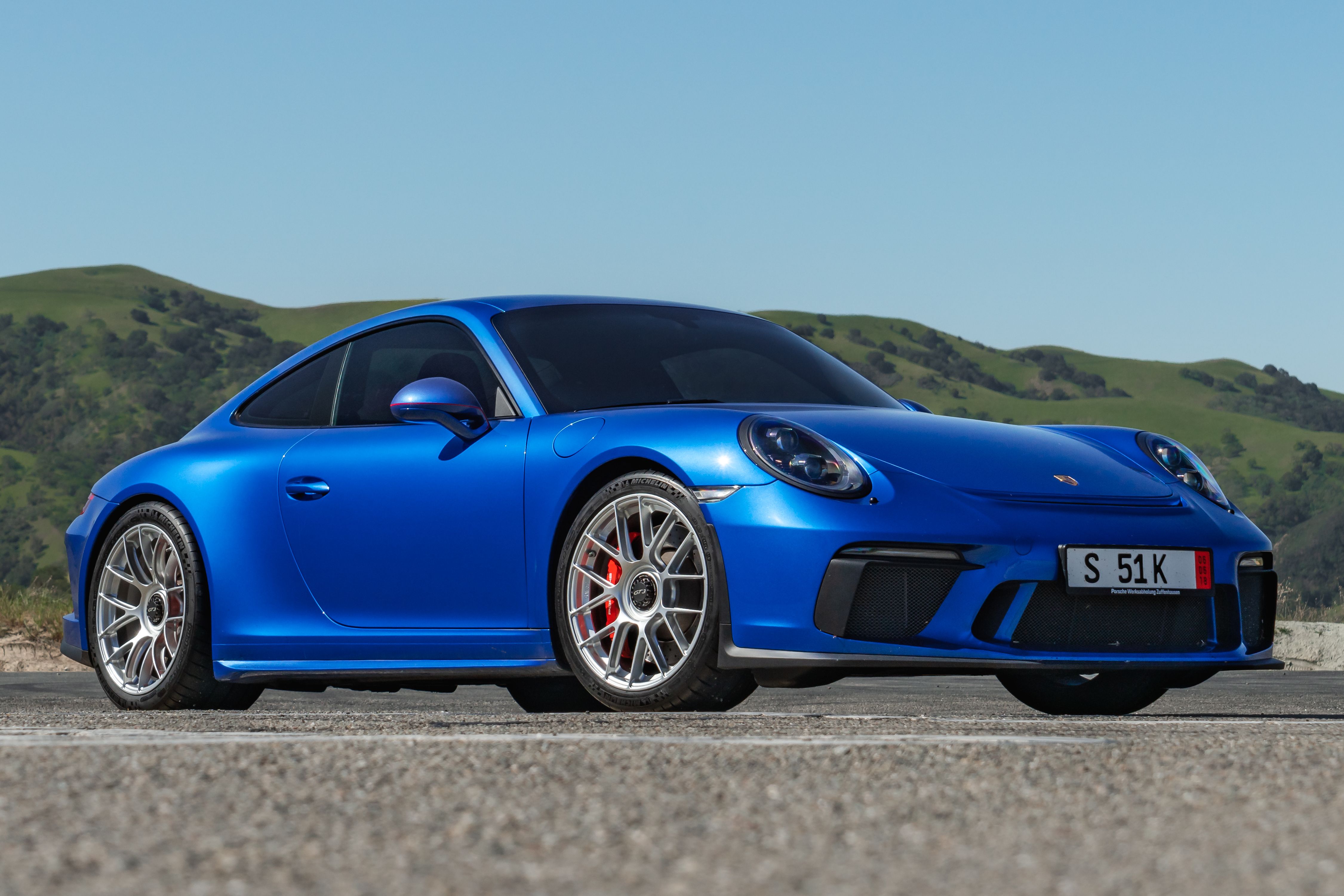 Porsche 911 991.2 GT3 Touring with 19" EC-7RS Wheels in Race Silver