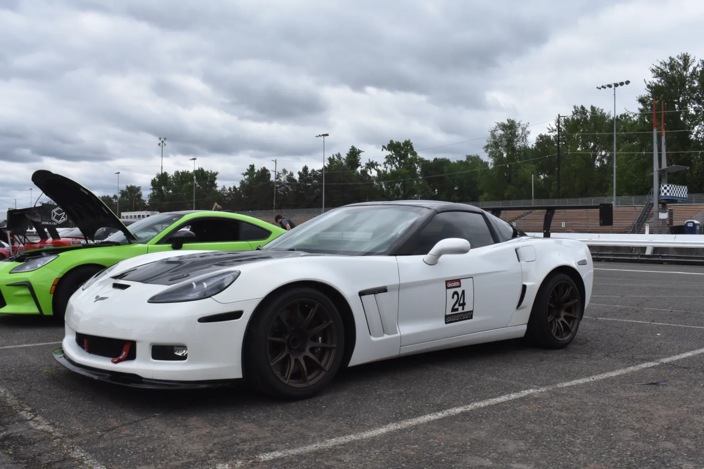 Chevrolet C6 Corvette Grand Sport with 18" SM-10 Wheels in Satin Bronze