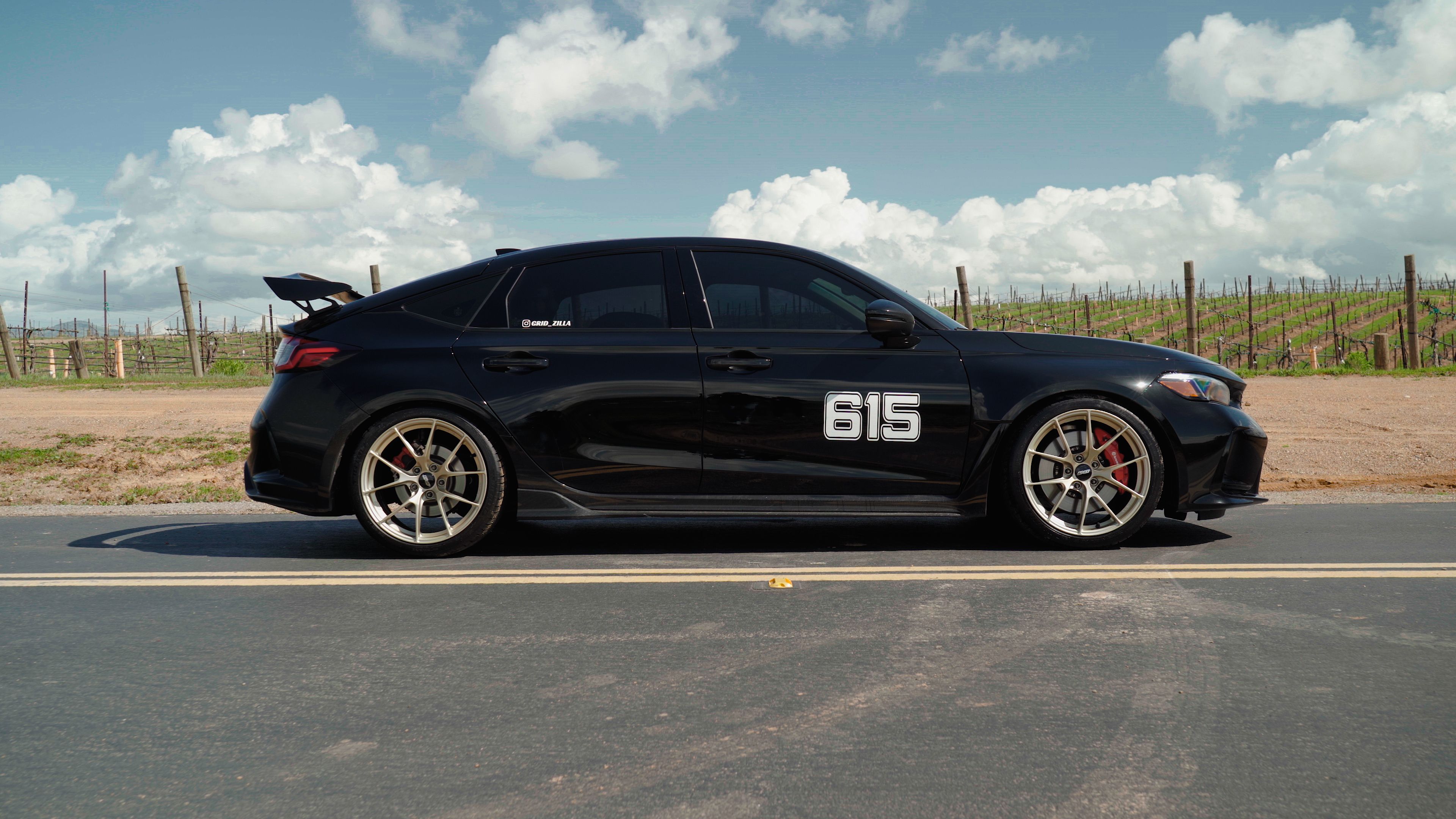 Honda FL5 Civic Type-R with 19" VS-5RS in Motorsport Gold on Honda FL5 ...