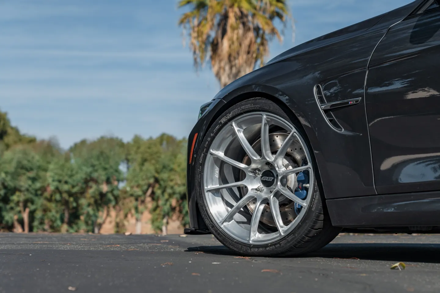 BMW F80 M3 with 19" SM-10RS Wheels in Brushed Clear