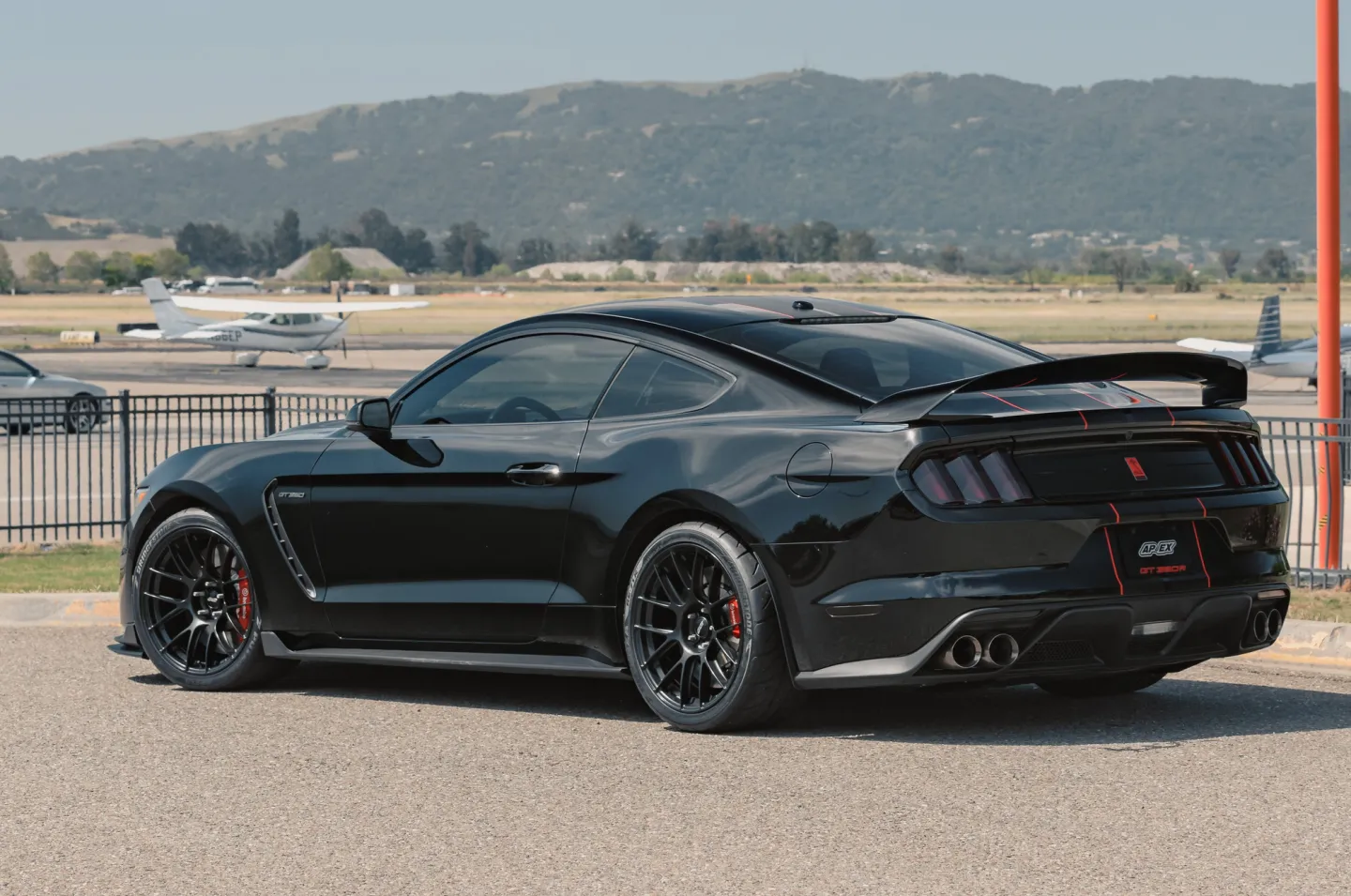 Ford S550 Mustang GT350 with 19" EC-7RS Wheels in Satin Black