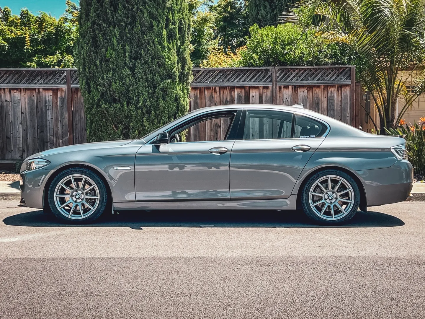 BMW F10 Sedan 5 Series with 19" SM-10 Wheels in Race Silver