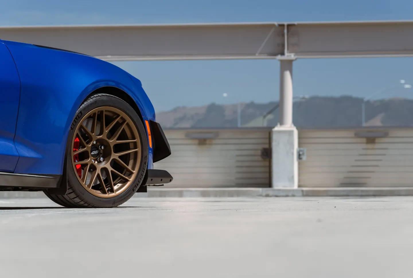 Chevrolet 6th Gen Camaro ZL1 1LE with 19" ARC-8 Wheels in Satin Bronze