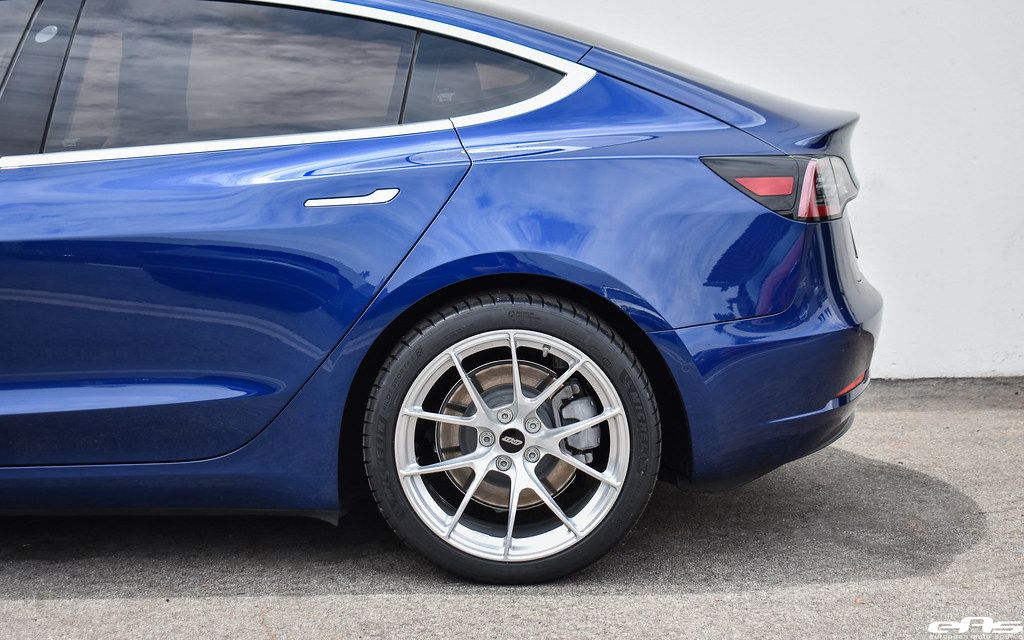 Tesla Model 3 with 19" VS-5RS in Brushed Clear on Tesla Model 3 - Apex ...
