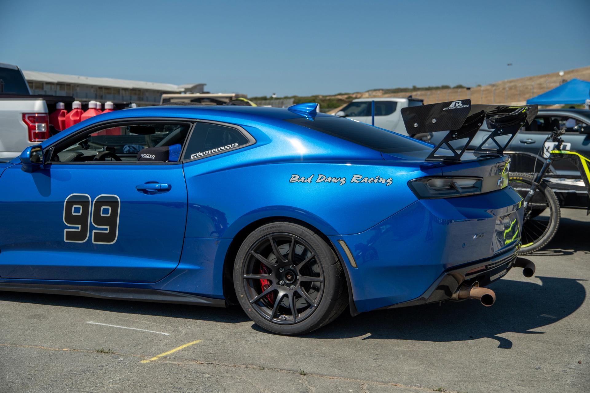 Chevrolet 6th Gen Camaro SS with 18" SM-10 Wheels in Satin Black