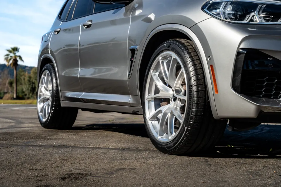 BMW F97 X3M with 21" VS-5RX Wheels in Brushed Clear