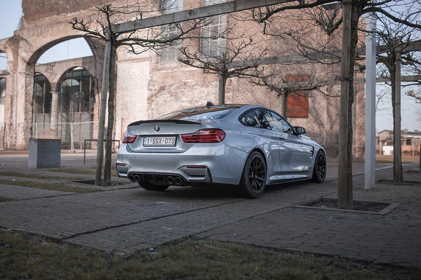 F82 M4 Track Car With 18″ SM-10 Wheels