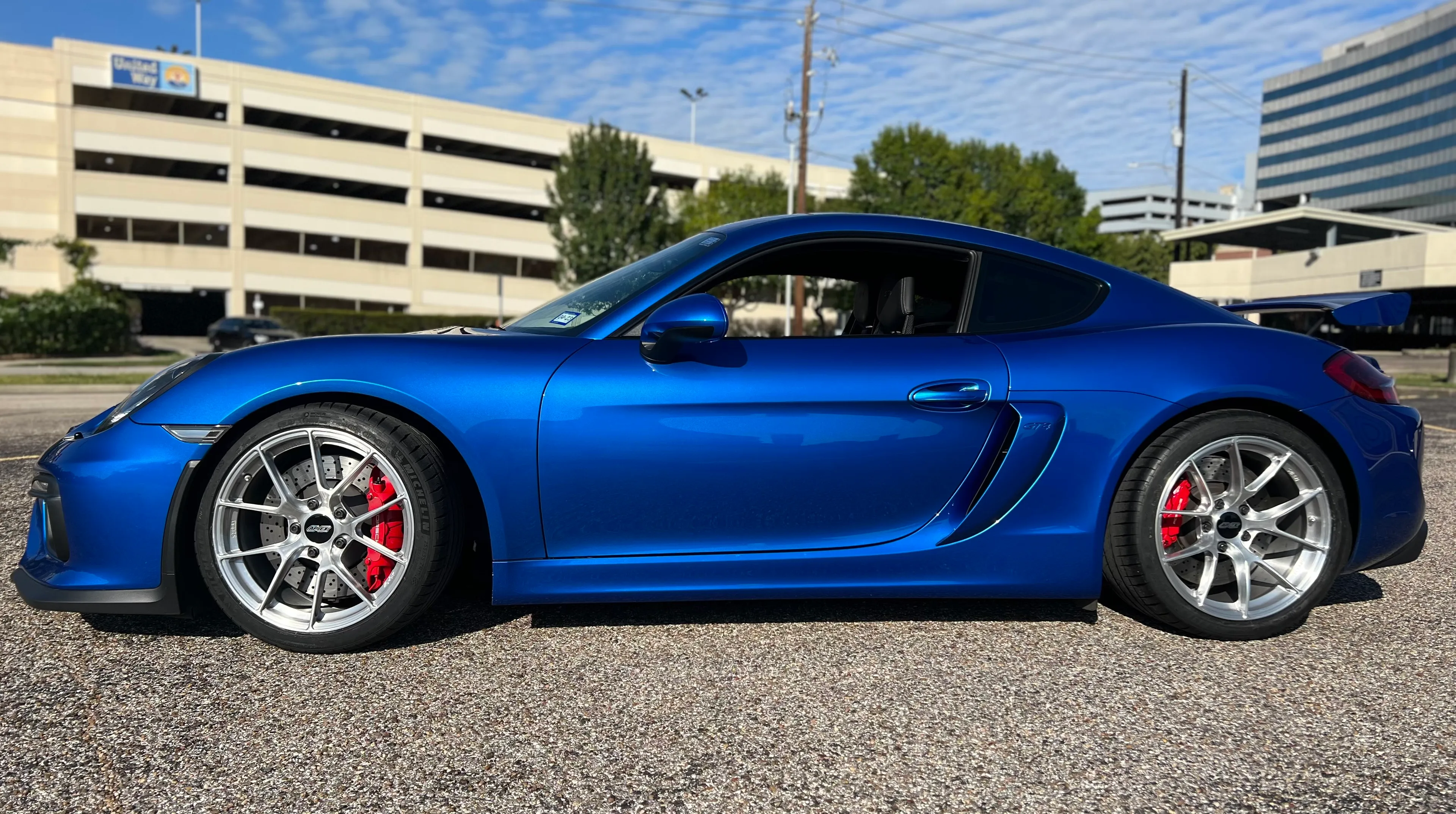 Porsche 981 Cayman GT4 with 20" VS-5RS Wheels in Brushed Clear