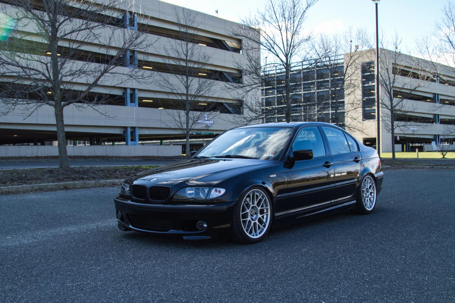 BMW E46 3 Series with 18" ARC-8 Wheels in Hyper Silver