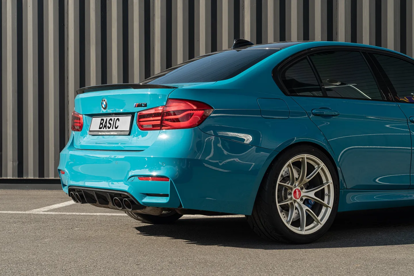 BMW F80 M3 with 19" VS-5RS Wheels in Motorsport Gold