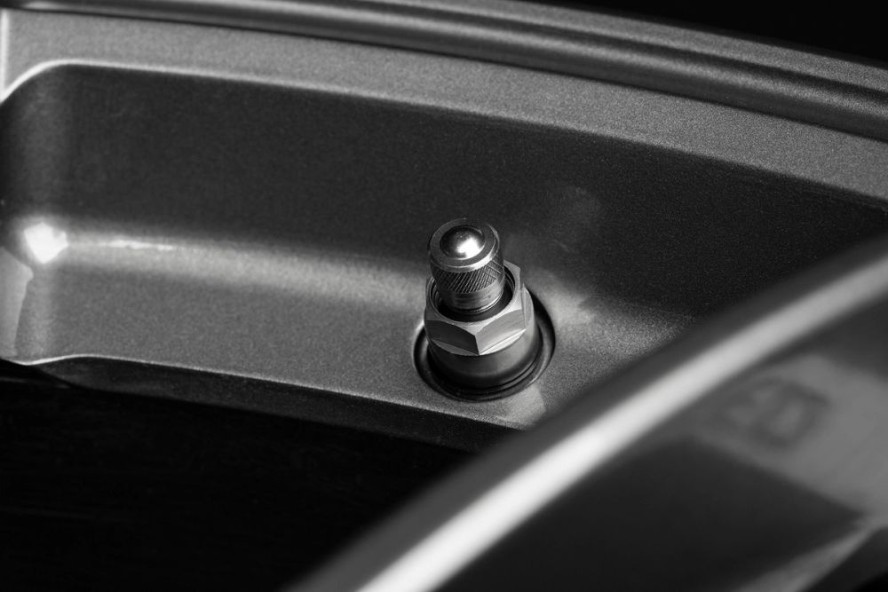 Apex Low Profile Metal Valve Stems