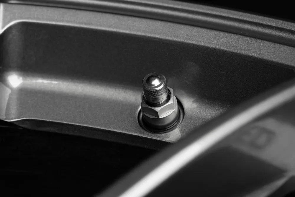 Apex Low Profile Metal Valve Stems