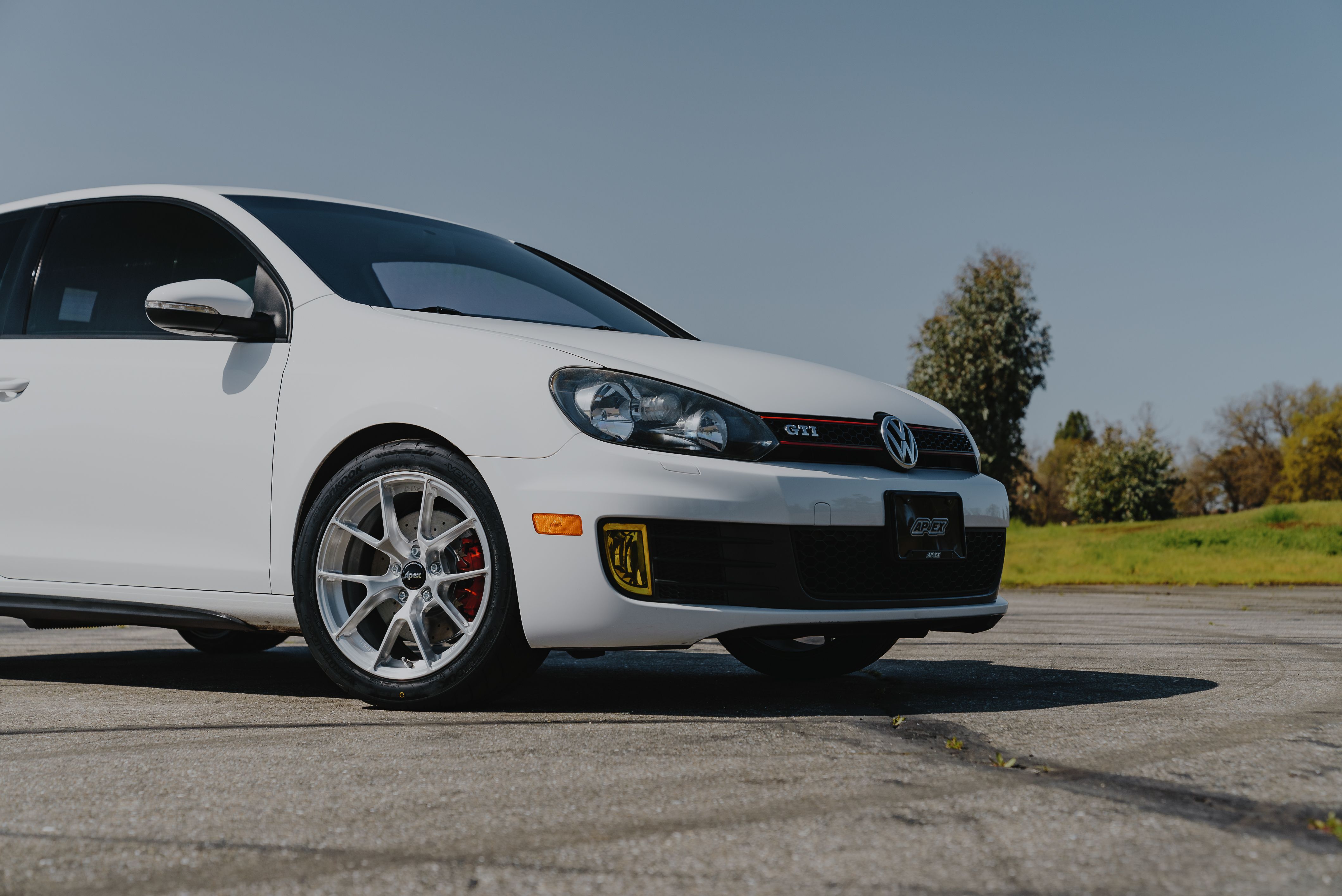 VW MK6 GTI with 17" VS-5RS Wheels in Brushed Clear