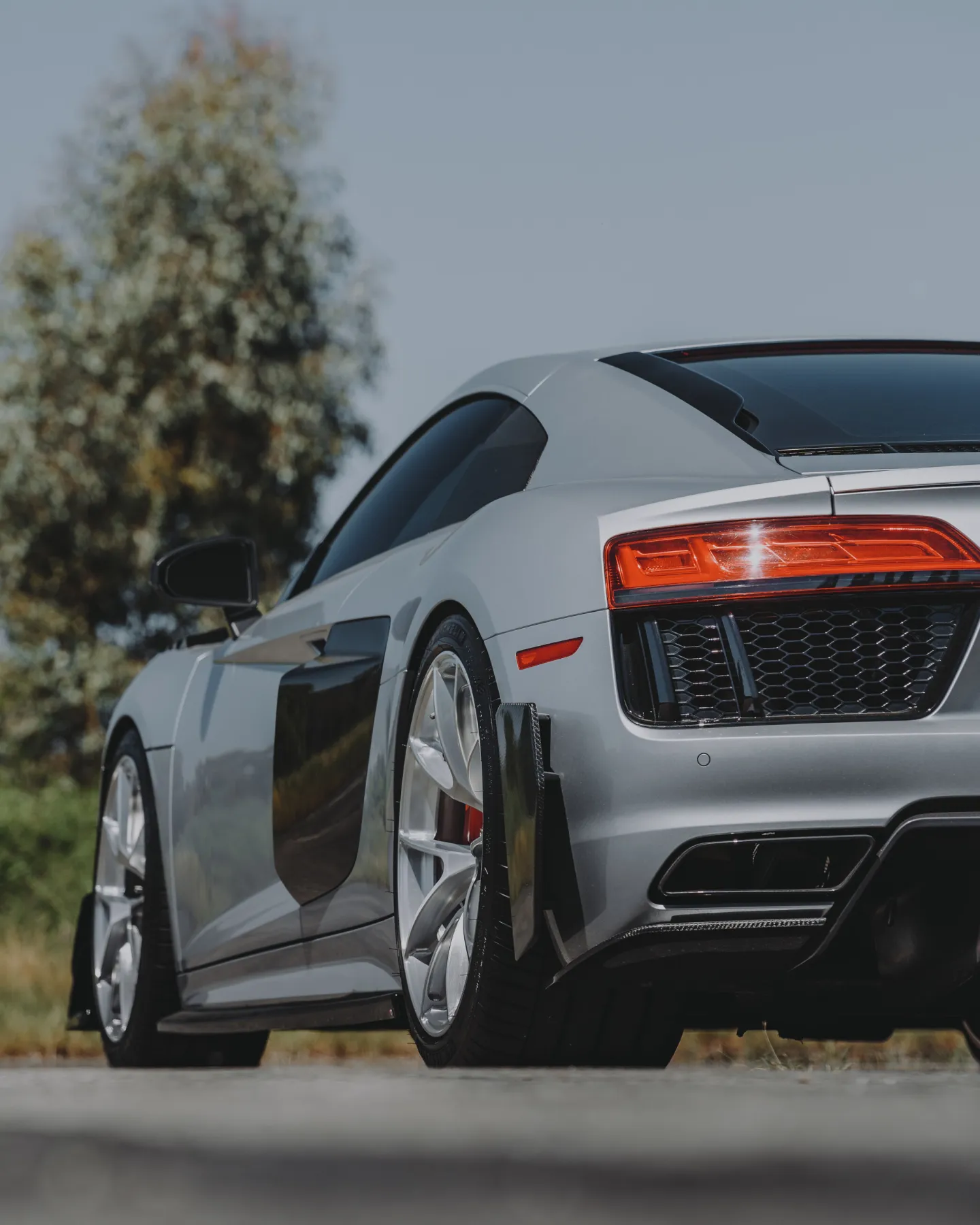 Audi Gen 2 R8 with 19"/20" VS-5RS Wheels in Brushed Clear