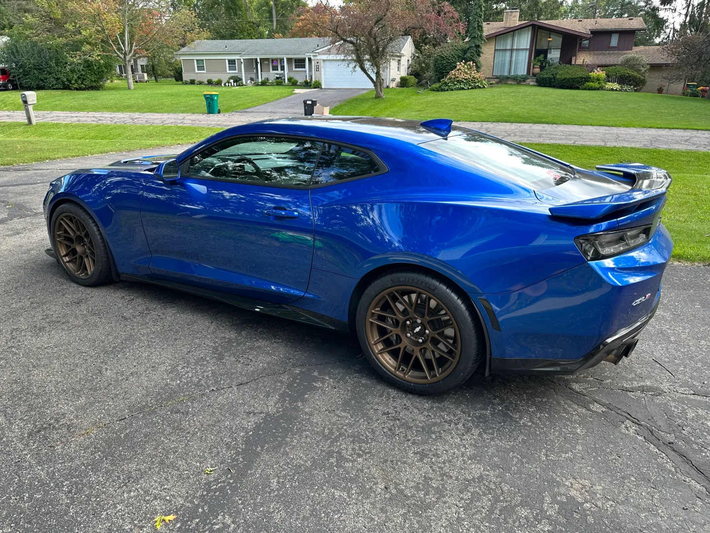 Chevrolet 6th Gen Camaro ZL1 with 19" ARC-8 Wheels in Satin Bronze
