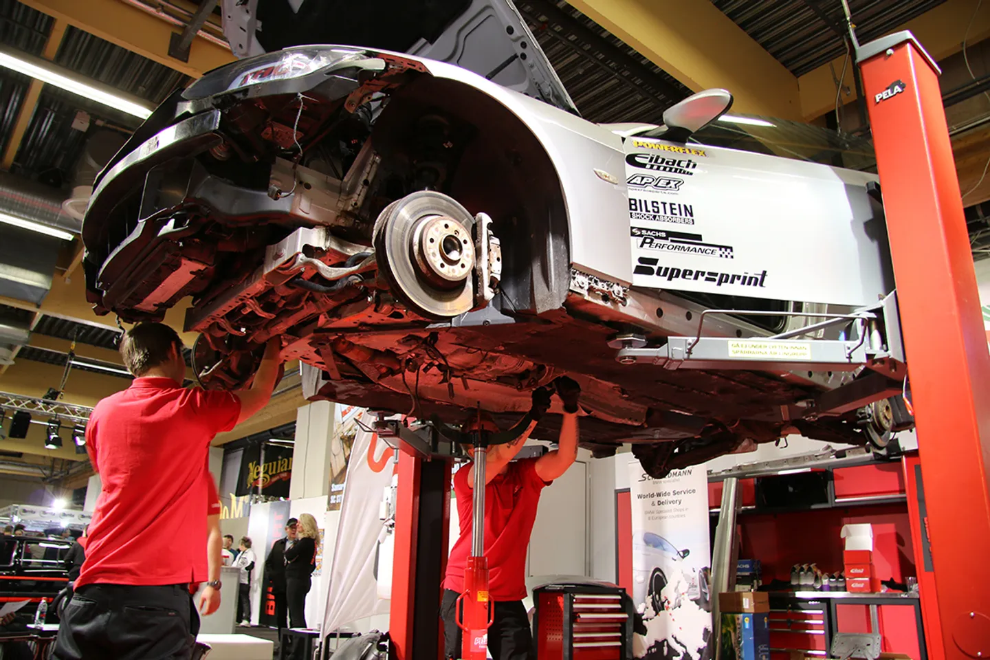 Live BMW 335I Track Build at the Bilsport Performance & Custom Motor Show