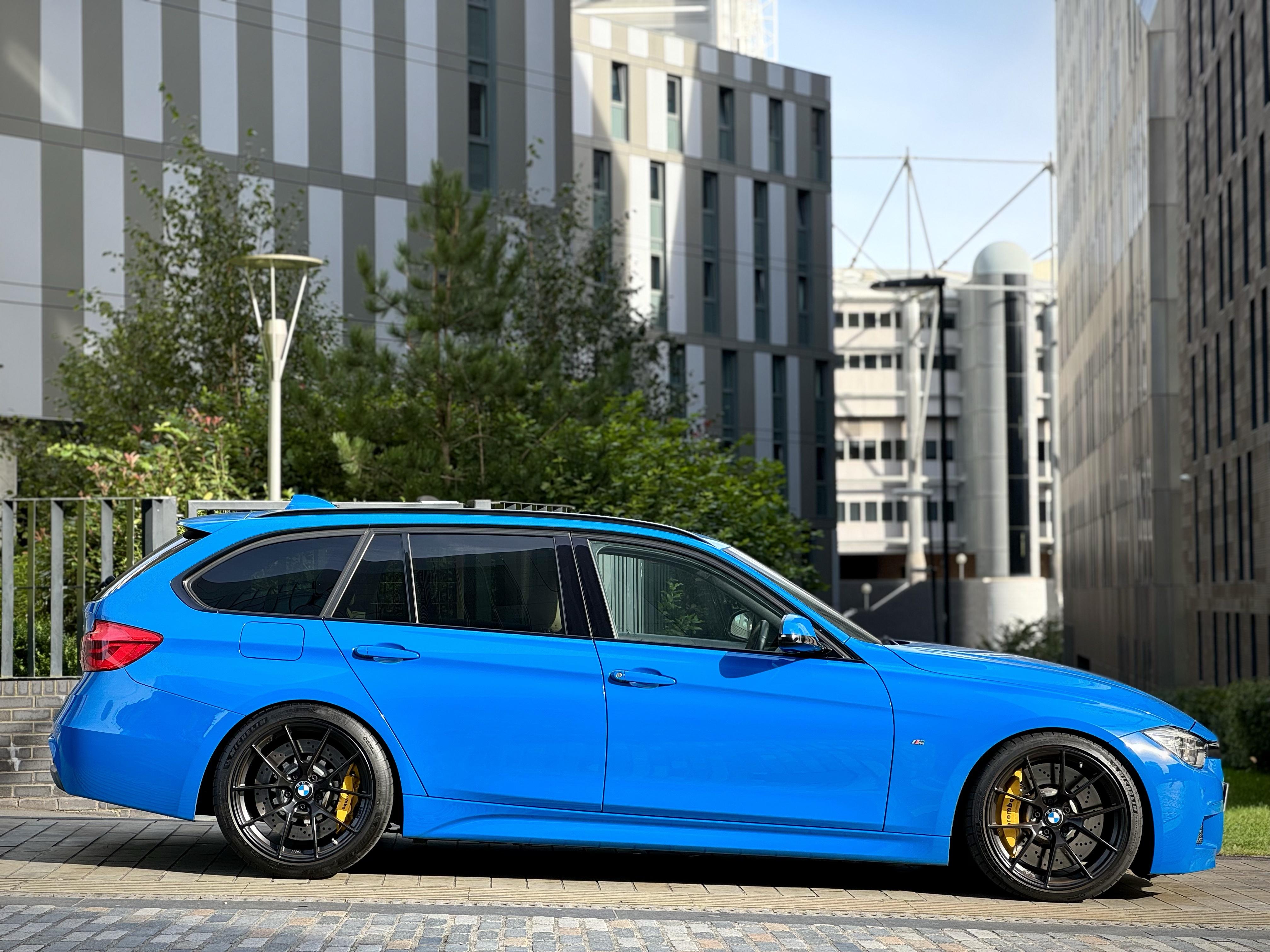 BMW F31 Wagon 3 Series with 19" VS-5RS Wheels in Satin Black