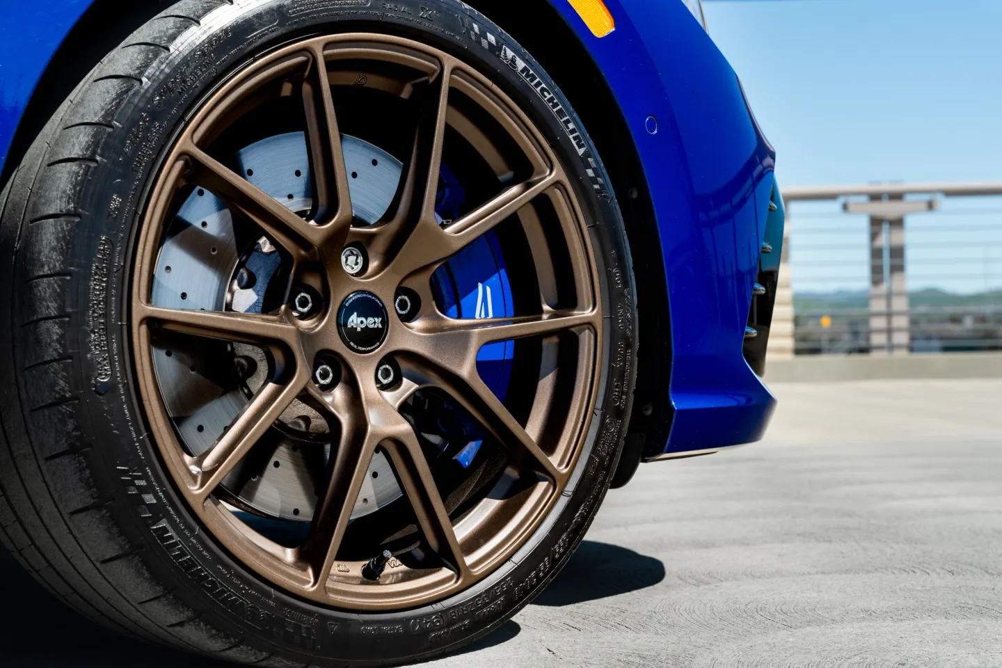 VW MK8 Golf R with 18" VS-5 Wheels in Satin Bronze
