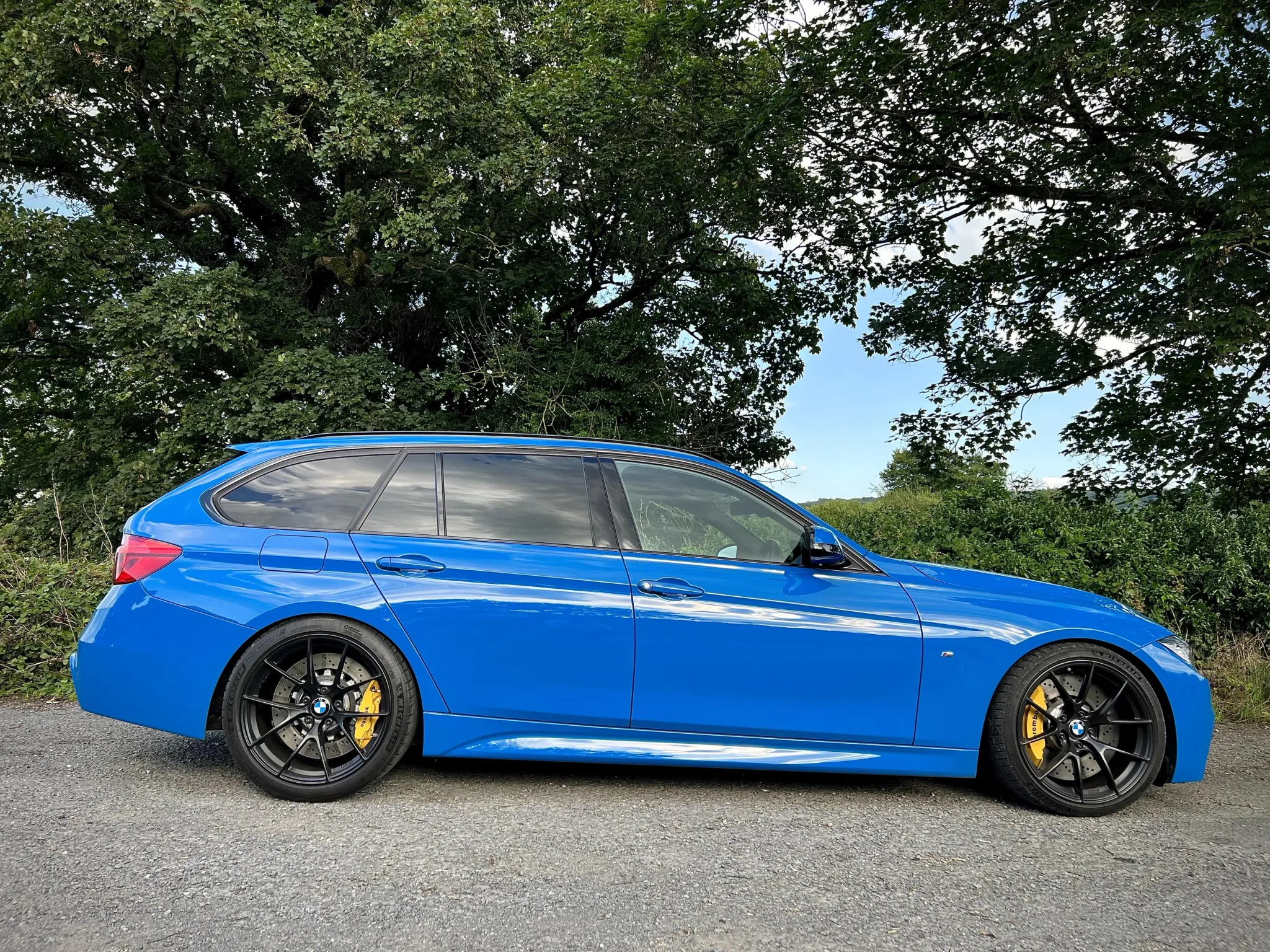 BMW F31 Wagon 3 Series with 19" VS-5RS Wheels in Satin Black