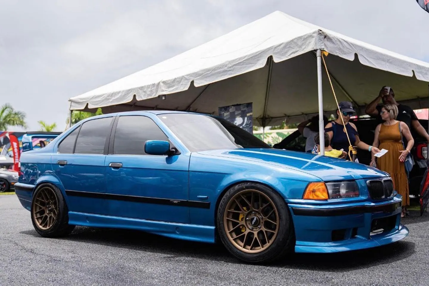 BMW E36 M3 with 17" ARC-8 Wheels in Satin Bronze