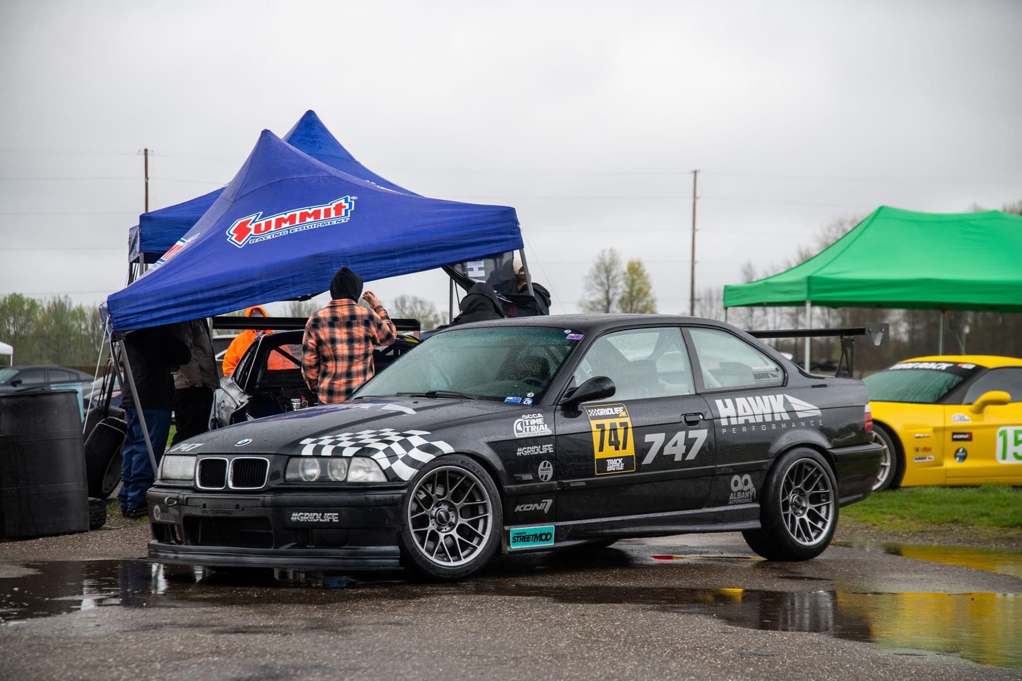 BMW E36 M3 with 17" ARC-8 Wheels in Hyper Black