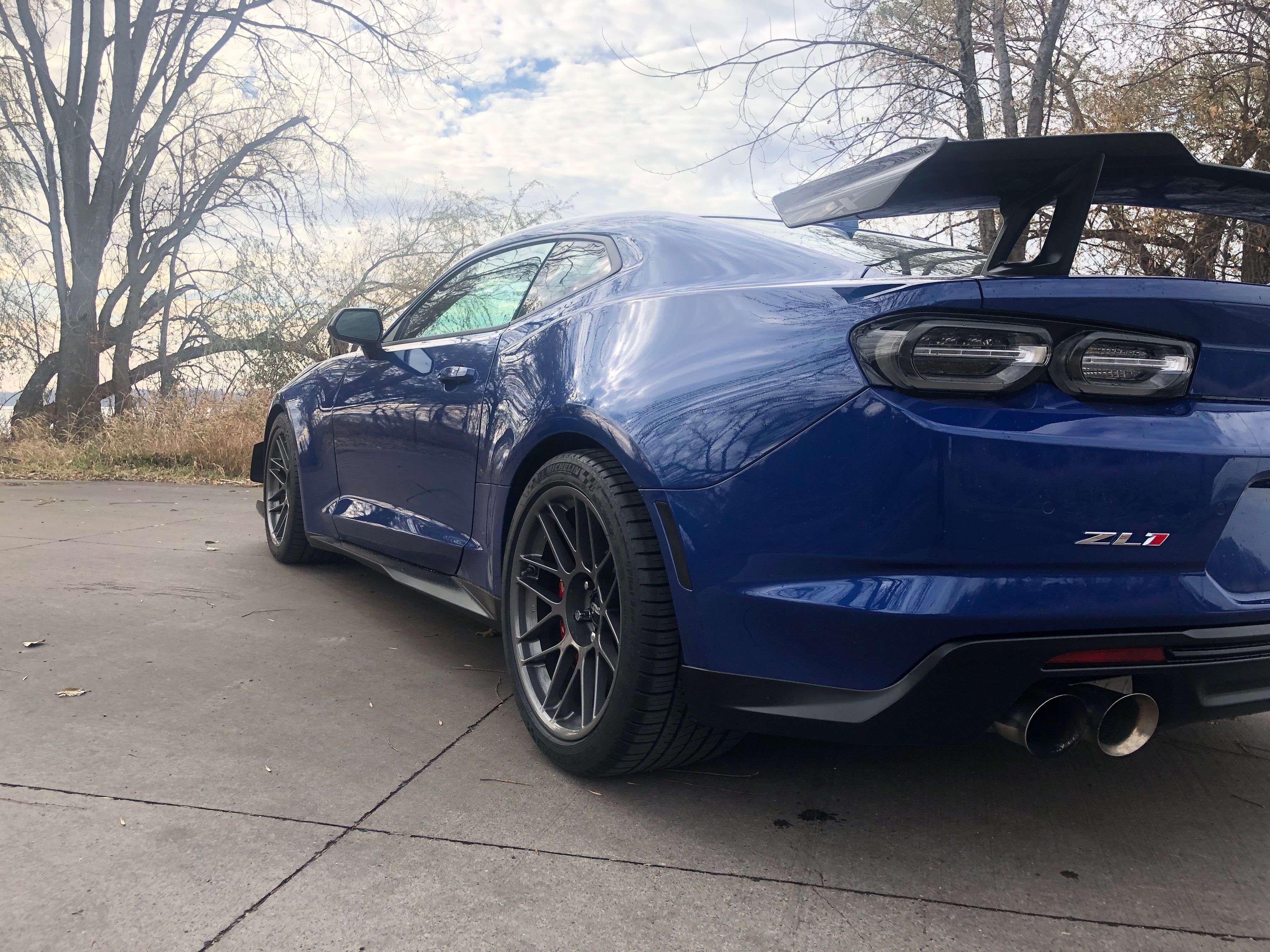 Chevrolet 6th Gen Camaro ZL1 1LE with 19" ARC-8 Wheels in Anthracite
