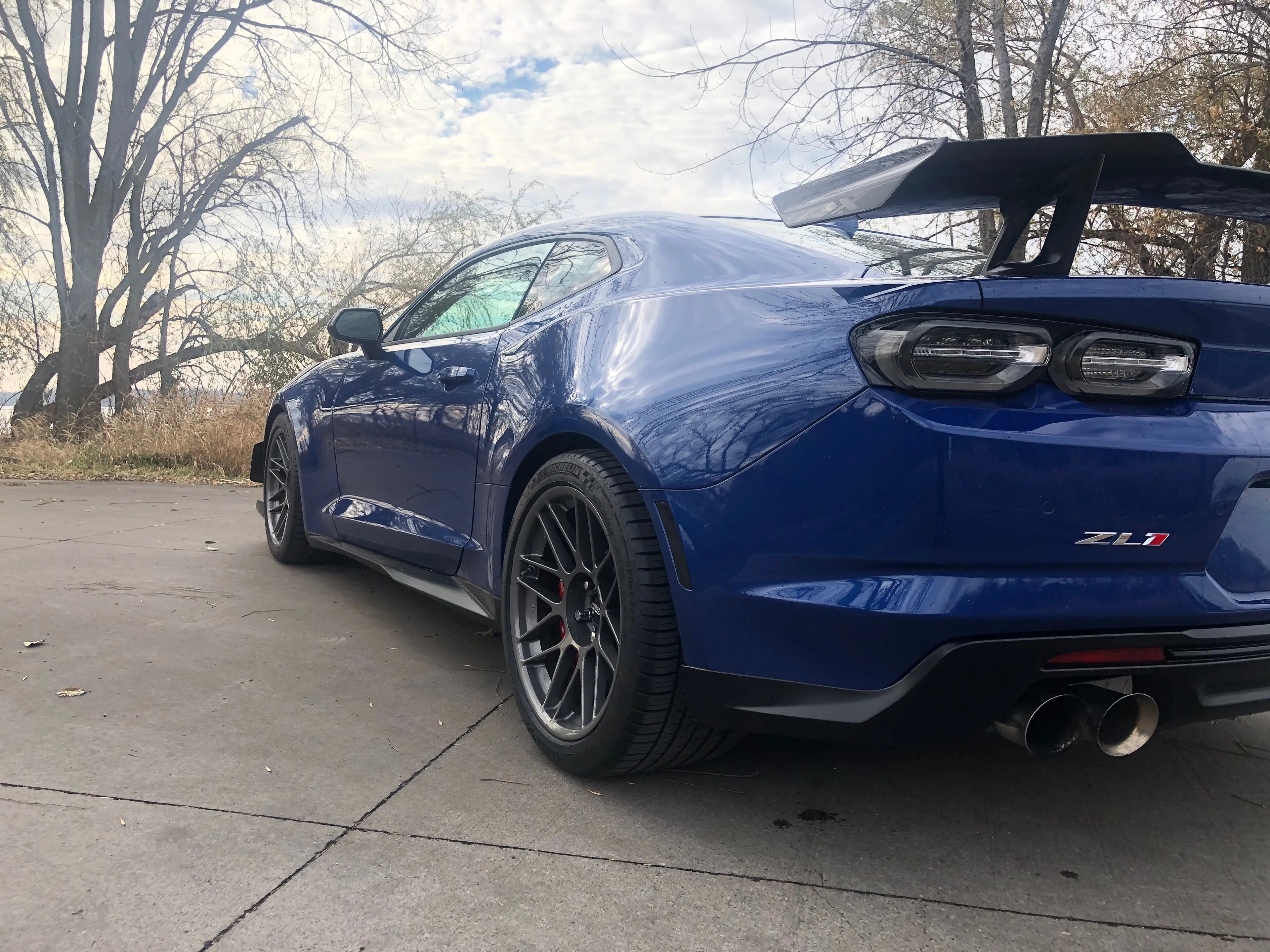 Chevrolet 6th Gen Camaro ZL1 1LE with 19" ARC-8 Wheels in Anthracite