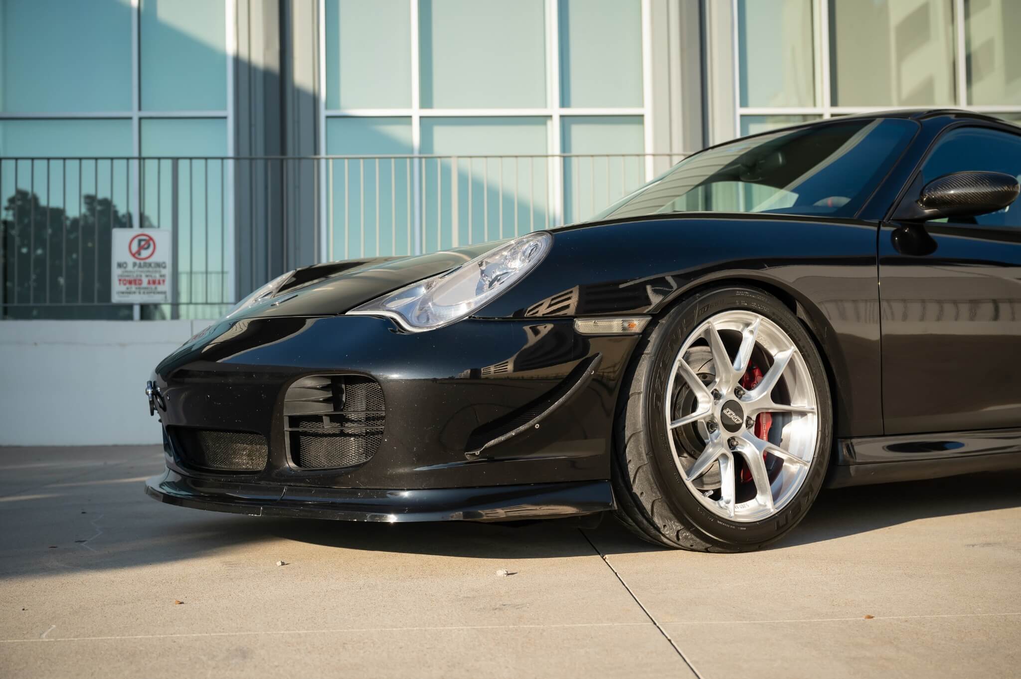 Porsche 911 996 Turbo with 18" VS-5RS Wheels in Brushed Clear