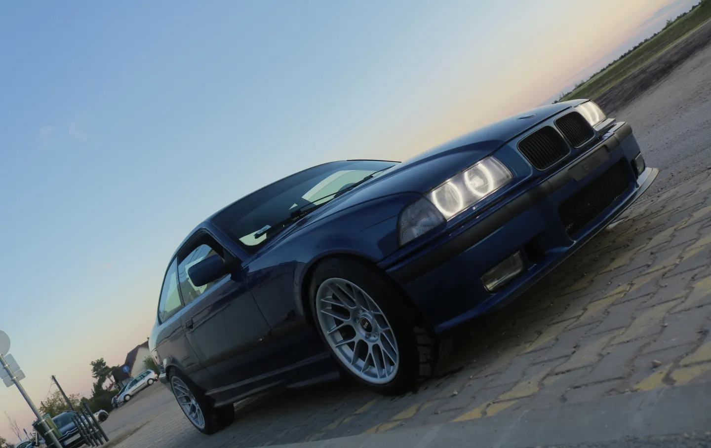 BMW E36 3 Series with 17" ARC-8 Wheels in Race Silver