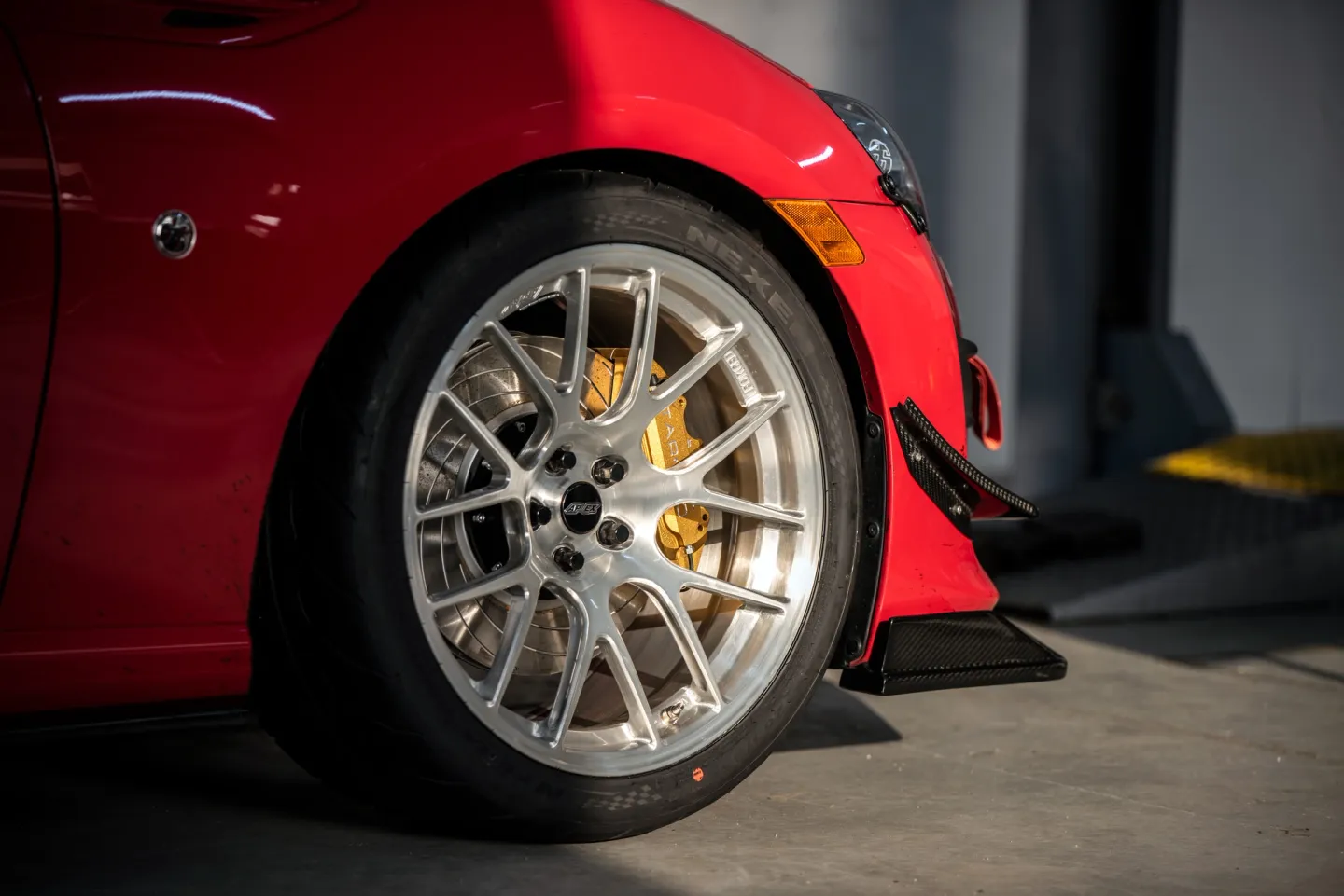 Toyota 86 / GT86 / FT86 with 18" EC-7R Wheels in Brushed Clear