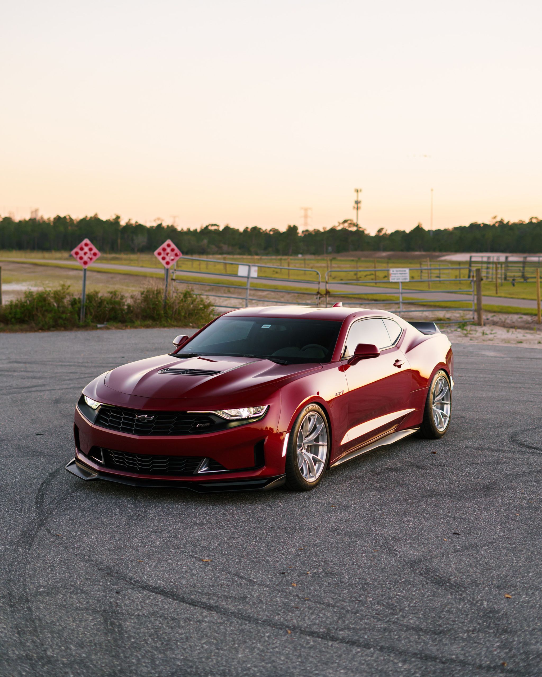 Chevrolet 6th Gen Camaro LT1 with 19" VS-5RS Wheels in Brushed Clear