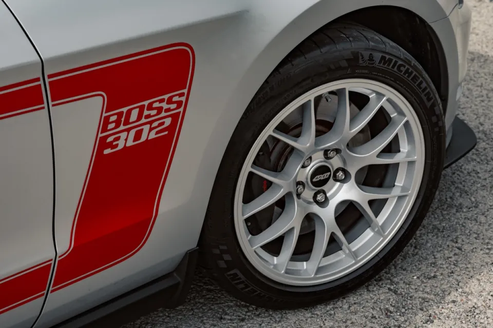 Ford S197 Mustang Boss 302 with 18" EC-7 Wheels in Race Silver