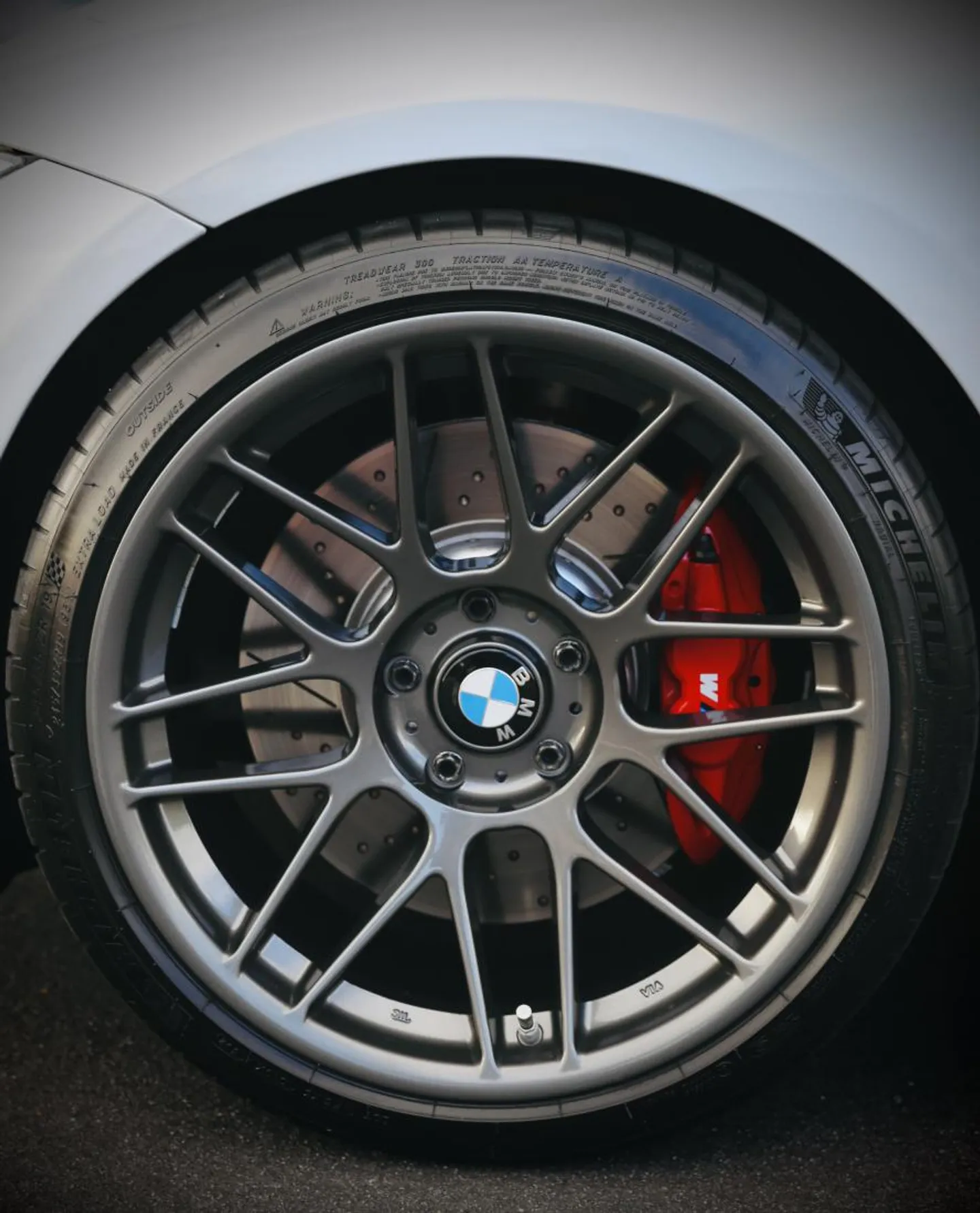 BMW F31 Wagon 3 Series with 19" ARC-8 Wheels in Anthracite