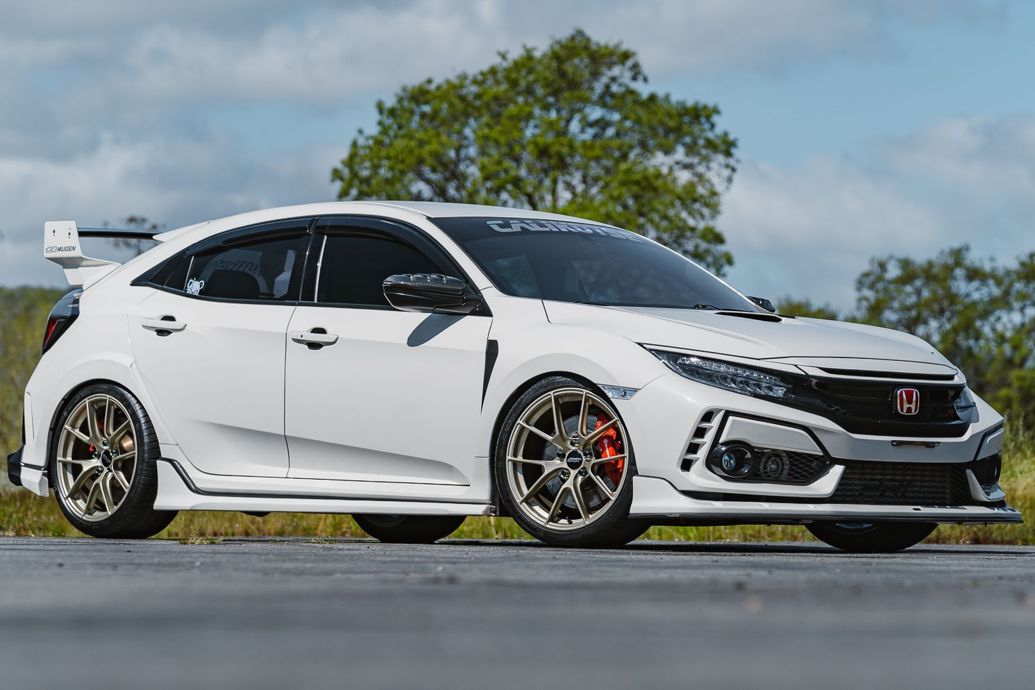Honda FK8 Civic Type-R with 19" VS-5RS Wheels in Motorsport Gold
