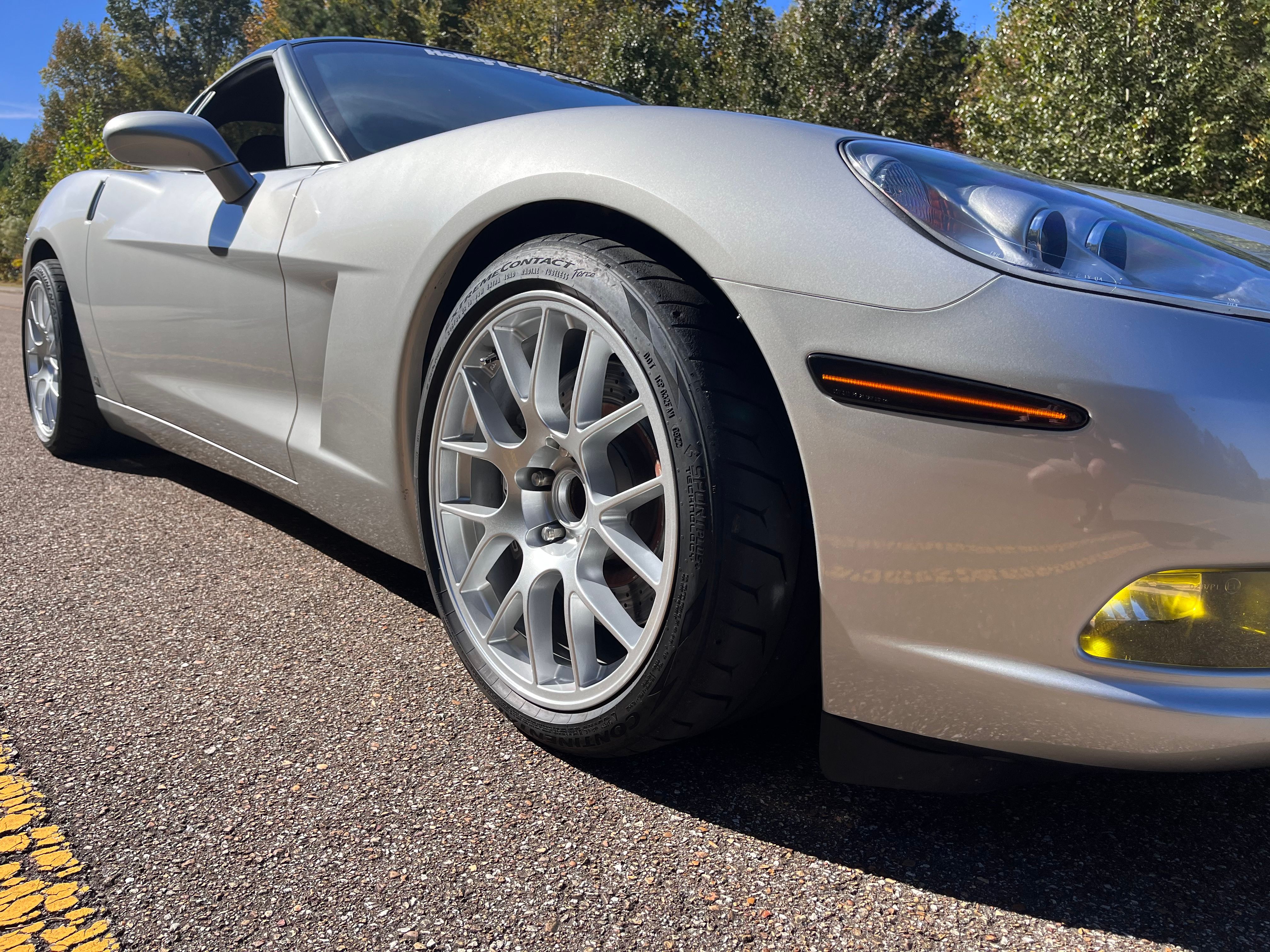 Chevrolet C6 Corvette Base/Z51 with 18" EC-7 Wheels in Race Silver