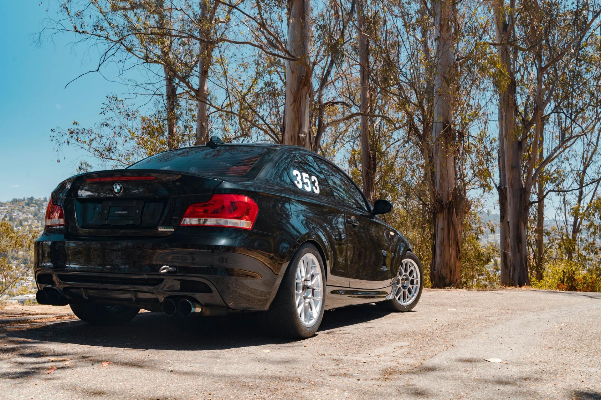 BMW E82 Coupe 1 Series with 17" ARC-8 Wheels in Race Silver