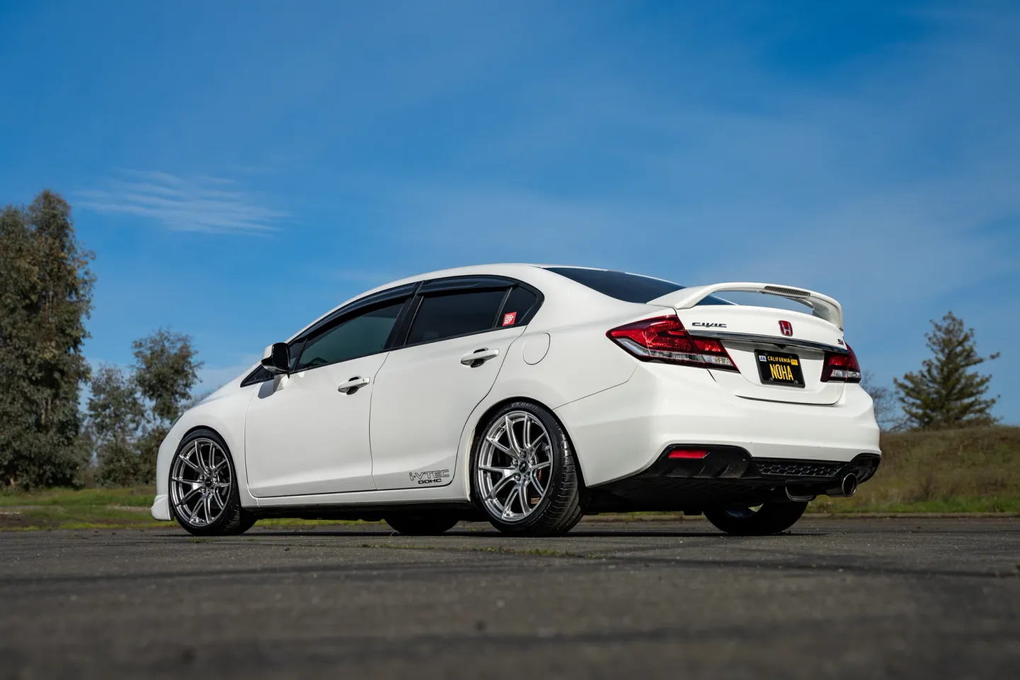 Honda 9th Gen Civic with 18" VS-5 Wheels in Hyper Black