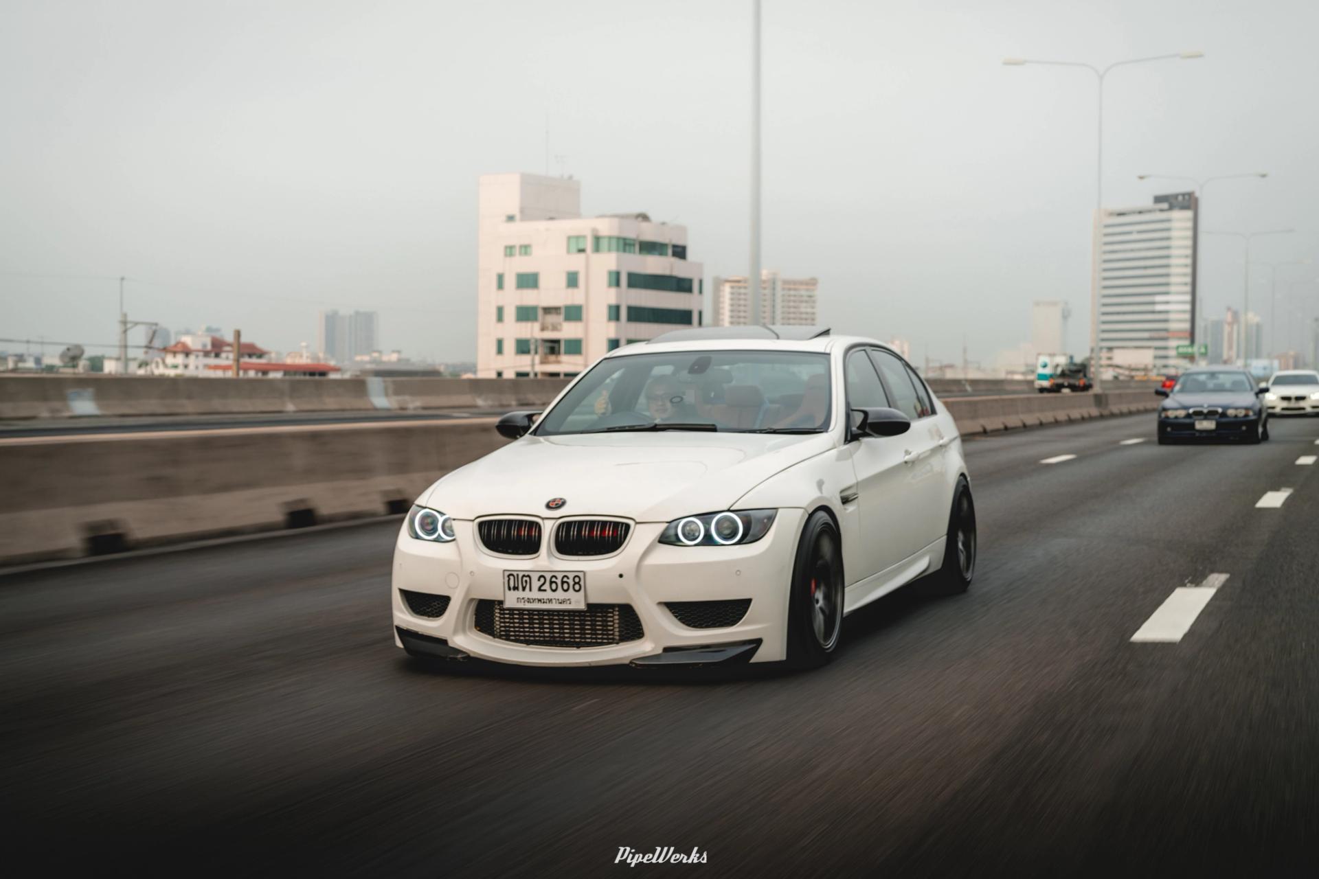 BMW E90 Sedan 3 Series with 18" EC-7 Wheels in Anthracite